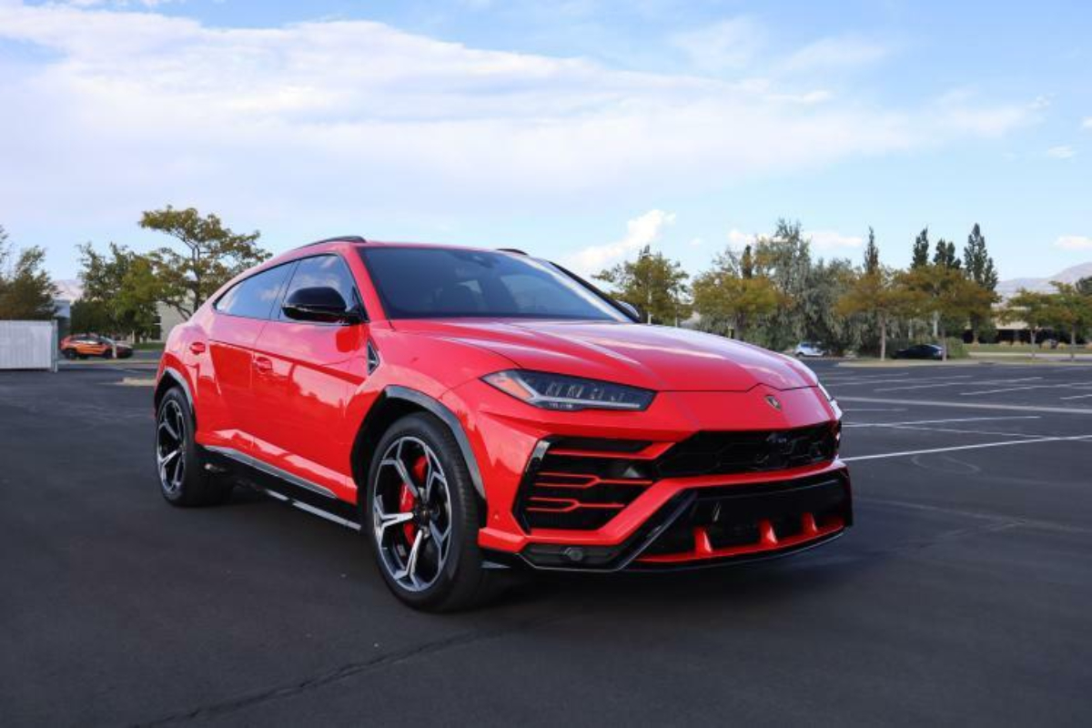 2019 Lamborghini Urus | Unique Car Guy
